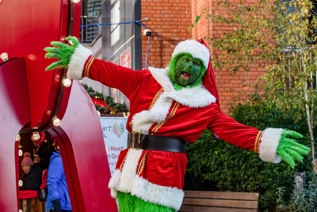 The Grinch is back again at Ealing Broadway - EALING.NEWS - The Voice ...