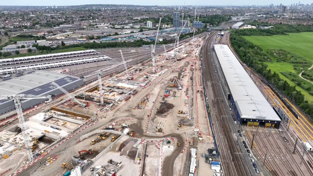 HS2 celebrates two years of permanent construction of Old Oak Common ...