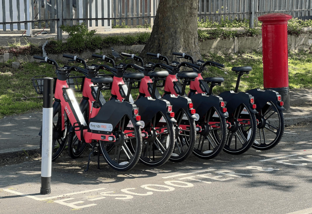First stop Ealing as Voi kicks off London e-bike trial - EALING.NEWS ...