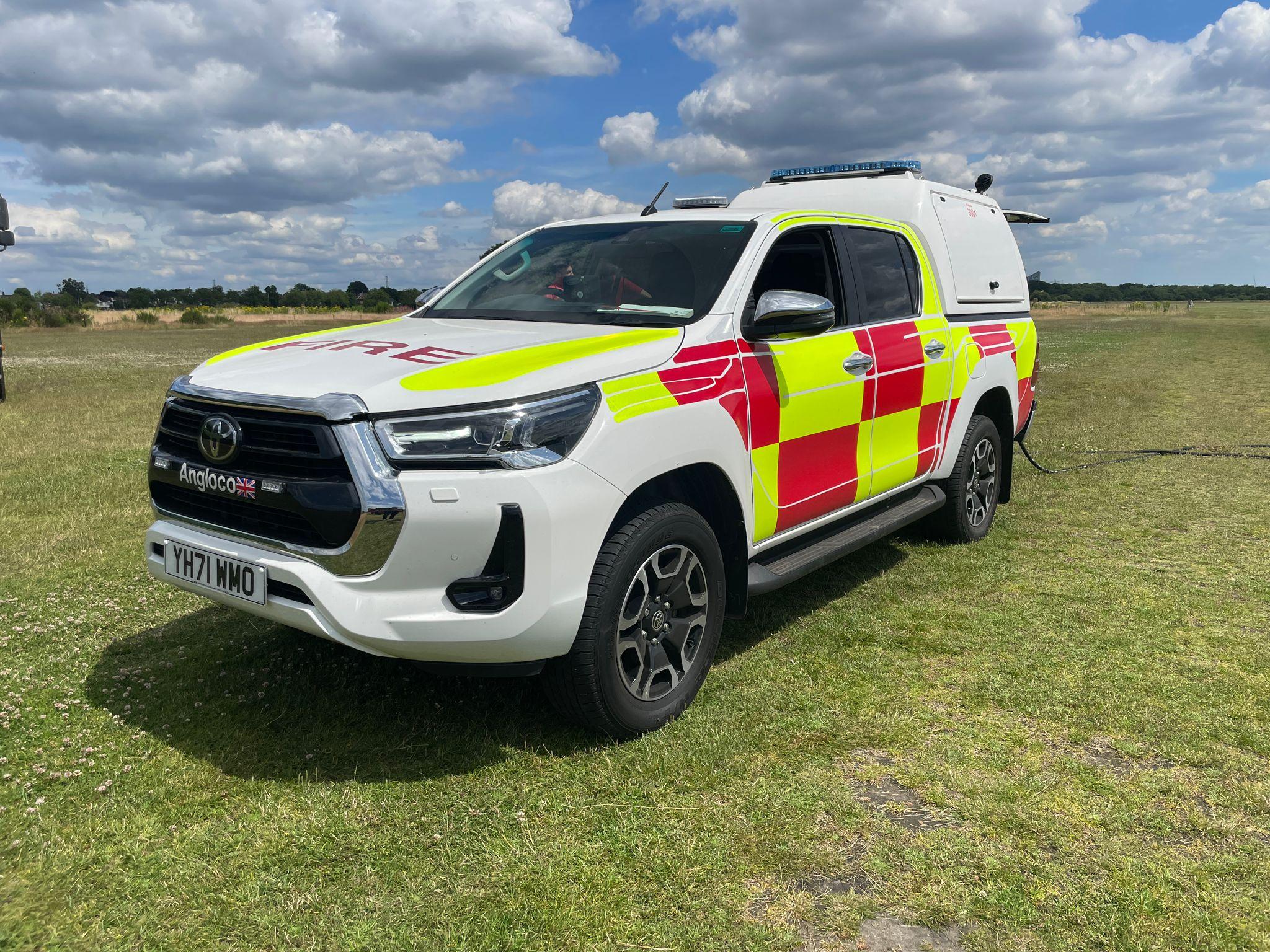 Fire crews tackle major grass blaze in Northolt - EALING.NEWS - The ...